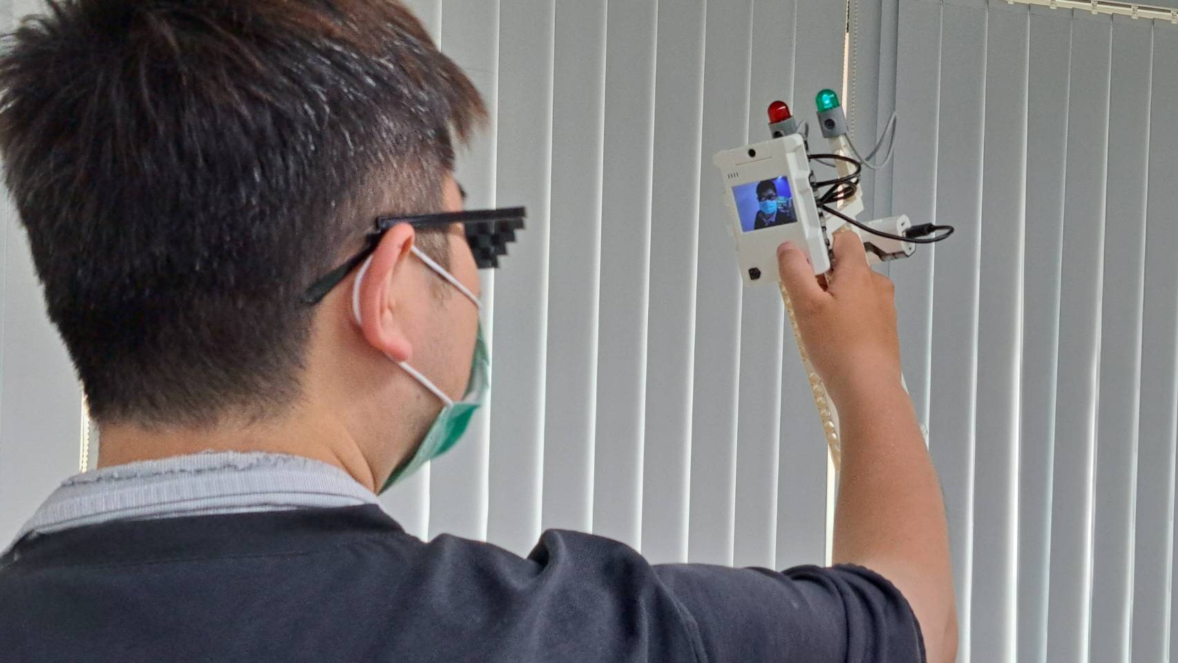 [教育時光機 EP9] AI科技的時代！ Webduino x 語音辨識自拍神器